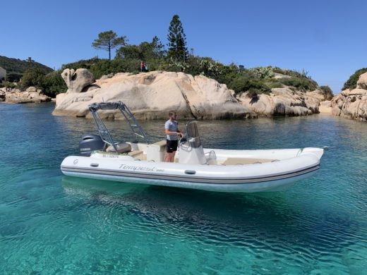 Location Semi-rigide Capelli Capelli Tempest 650 (2015) à Coti-Chiavari ...