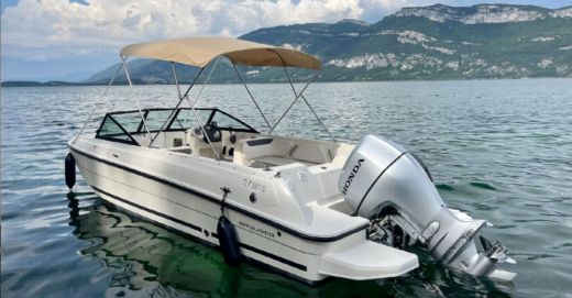 Location Bateau à moteur Bayliner Element E7 (2017) à Aix-les-Bains ...
