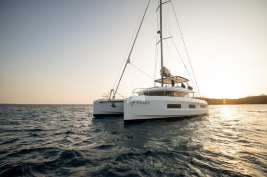 Charter Lagoon 55 Catamaran (2023) in Lavrio Port - Click&Boat