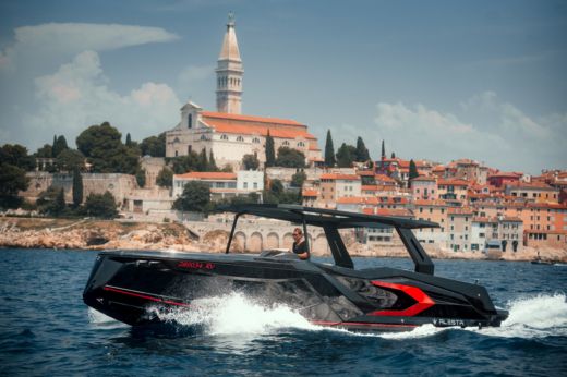 Charter Alesta Raptor Motorboat (2024) in Rovinj - Click&Boat
