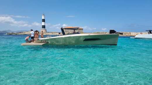 Miete Motorboot Say Carbon Yachts Say 42 (2021) in Ibiza - Click&Boat