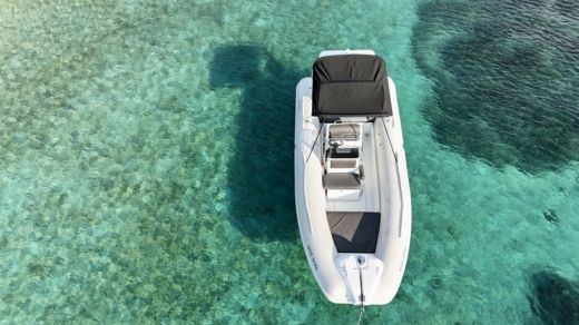 Rent Mostro 621 Offshore RIB (2009) in Syvota - Click&Boat