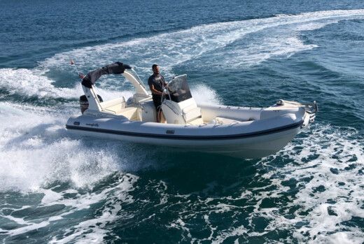 Location Semi-rigide Nuova Jolly Marine King 720 Extreme (2010) à ...