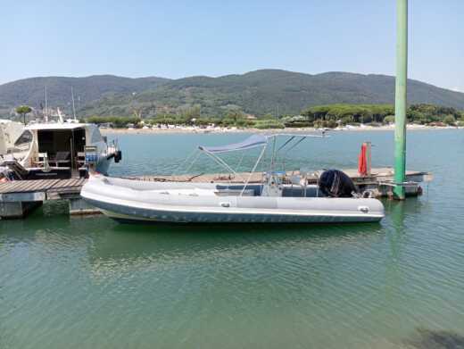Noleggio Barca a motore Bwa 7.50 M 150 Hp (2000) - Sarzana - Click&Boat