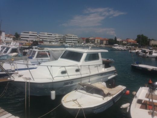 Location Bateau à moteur Damor Damor 800 (2002) à Zadar - Click&Boat