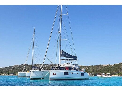 Charter Nautitech 46 Fly Catamaran (2020) in Cagliari - Click&Boat