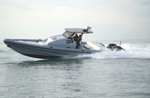 Charter Zen 39 X RIB (2023) in Paros - Click&Boat