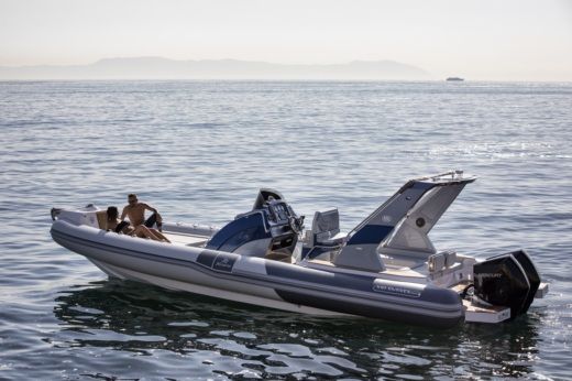 Charter Novamares Gommone Novamares Xtreme 31 RIB (2023) in Naples ...