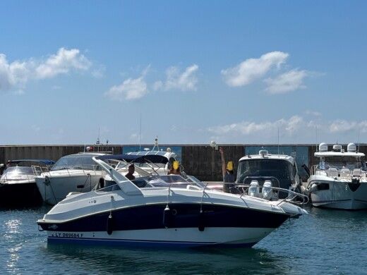 Location Bateau à moteur Rio 750 Day Cruiser (2009) à Sainte-Maxime ...