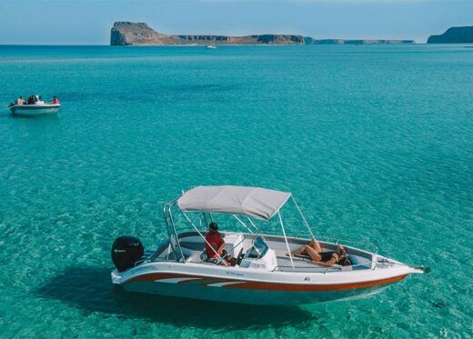 Charter Volos Marine Gt 23 Motorboat (2022) in Kissamos - Click&Boat