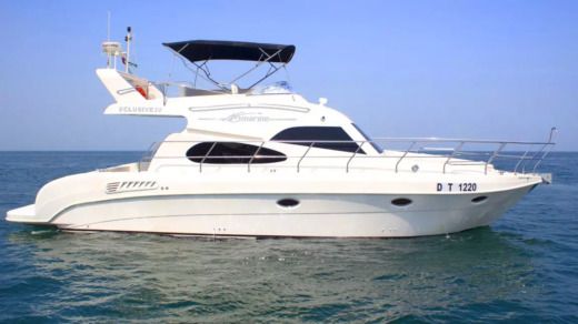 Charter Al Shaali Yacht Motor yacht (2010) in Dubai - Click&Boat