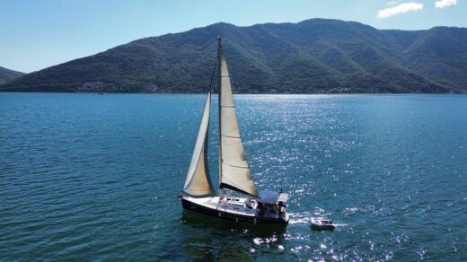 Rent Novak Anton Triplast Y40 Sailboat (2008) in Kumbor - Click&Boat