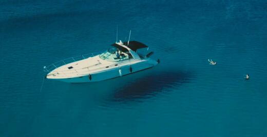Charter Sea Ray 455 Sundancer Motorboat (2004) in Ayia Napa - Click&Boat