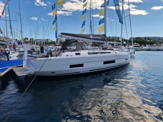 Alugar Veleiro Dufour 470 (2022) em Grimaud - Click&Boat