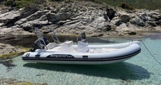 Location Semi-rigide Capelli Tempest 630S (2023) à Lège-Cap-Ferret ...