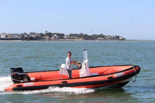 Location Semi-rigide Zeppelin 21V Pro (2000) à Piriac-sur-Mer - Click&Boat