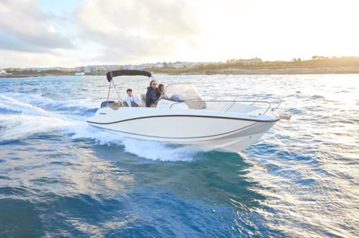 Location Bateau à moteur Quicksilver 675 Open (2023) à Dubrovnik ...