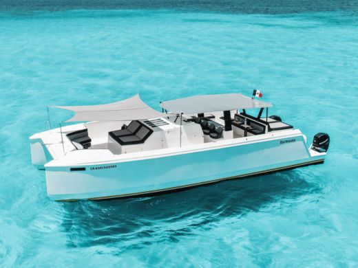 Charter Prestige 45 Catamaran (2016) in Cancún - Click&Boat