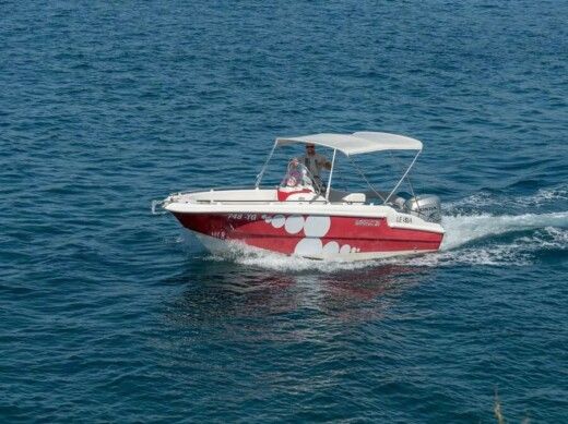 Charter Lexia Saona 20 Motorboat (2009) in Murter - Click&Boat