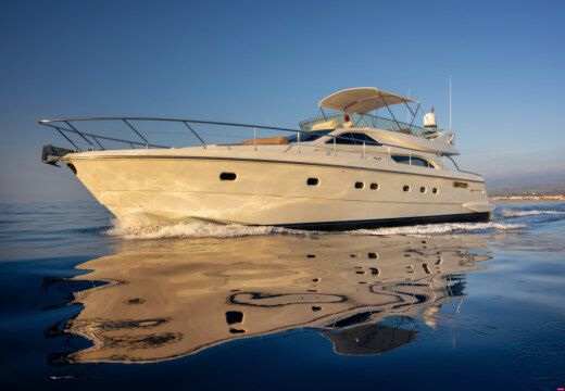 Noleggio Yacht Ferretti 57 (2002) - Isole Eolie - Click&Boat