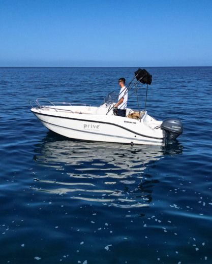 Charter Quicksilver Activ 555 Open Boat without licence (2021) in ...