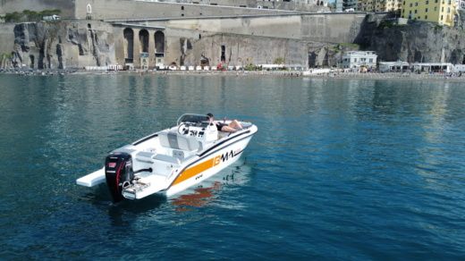 Charter Bma Bma X199 Motorboat (2022) in Sorrento - Click&Boat