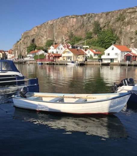 Charter Koster 46 Motorboat (2000) in Fjällbacka - Click&Boat