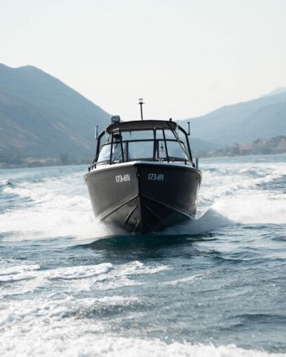 Charter Xo Rs240 Motorboat (2017) in Herceg Novi Municipality - Click&Boat